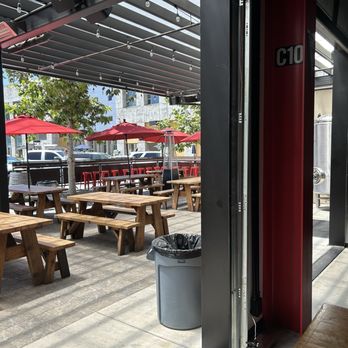 OLD CAZ BEER - Updated July 2025 - 39 Photos & 20 Reviews - 1500 Valley ...