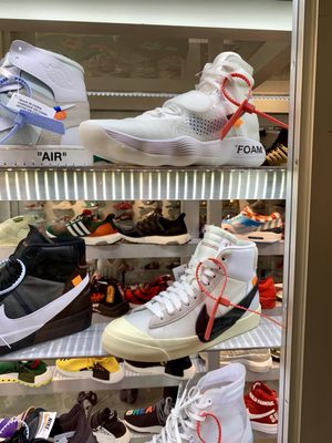 FLIGHT CLUB - 48 Photos & 18 Reviews - 3910 NE 1st St, Miami, Florida ...