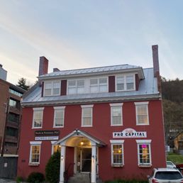 PHO CAPITAL - Updated January 2026 - 157 Photos & 209 Reviews - 107 ...