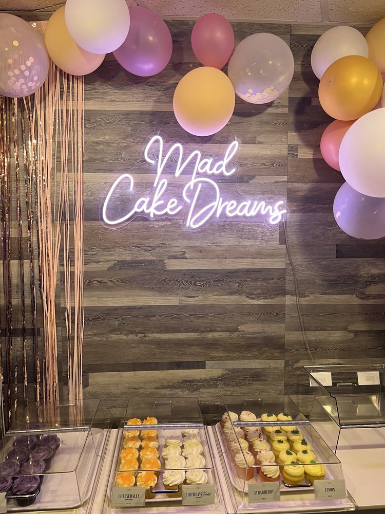 Mad Cake Dreams, Honolulu | Roadtrippers