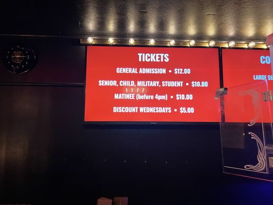 MANLIUS CINEMA - Updated August 2025 - 12 Photos & 28 Reviews - 135 E ...