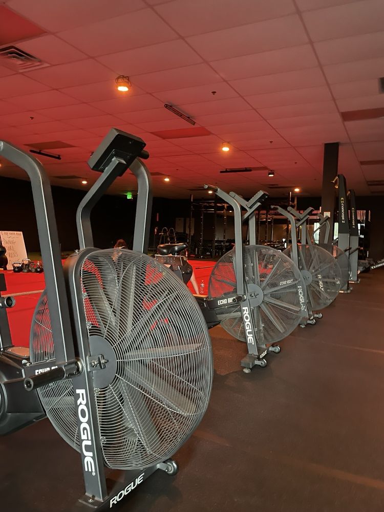 LOBOS GYM - Updated January 2026 - 16240 SE McLoughlin Blvd, Milwaukie ...