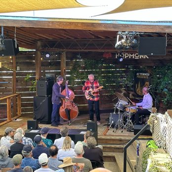 HOPMONK TAVERN - NOVATO - Updated December 2024 - 668 Photos & 842 ...