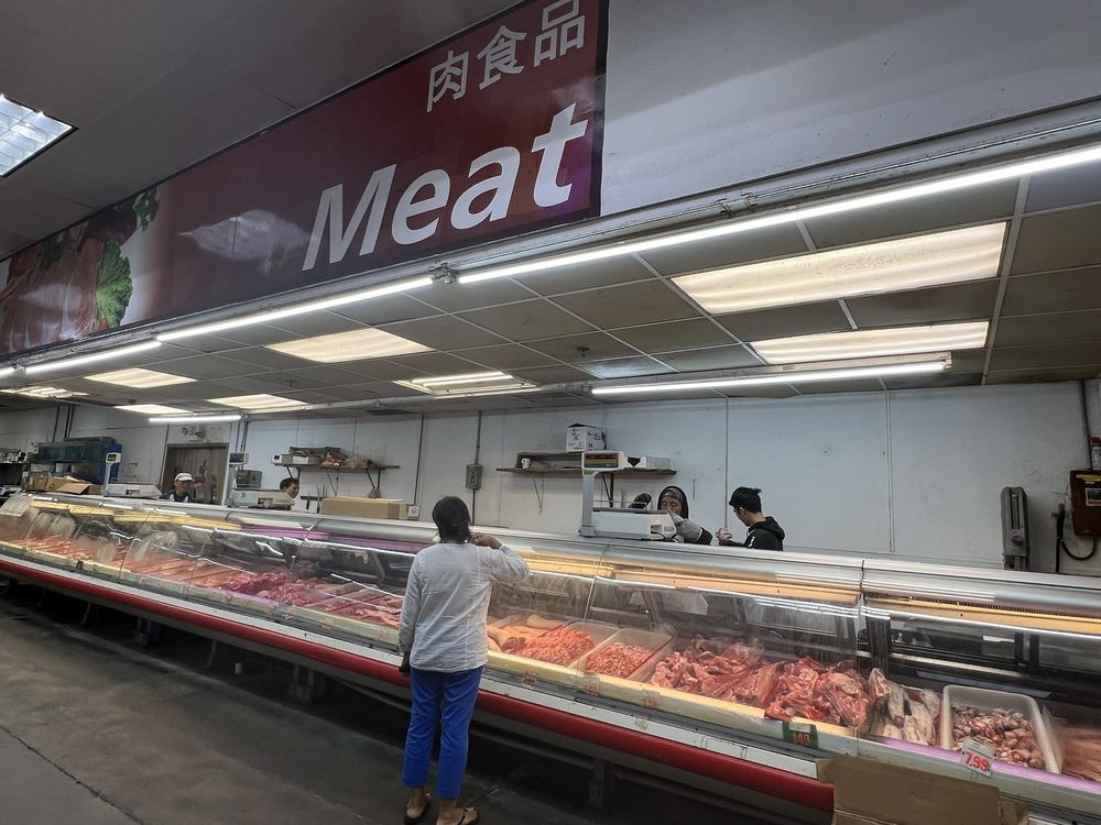 OREGON MARKET - Updated May 2025 - 73 Photos & 42 Reviews - 320 W ...