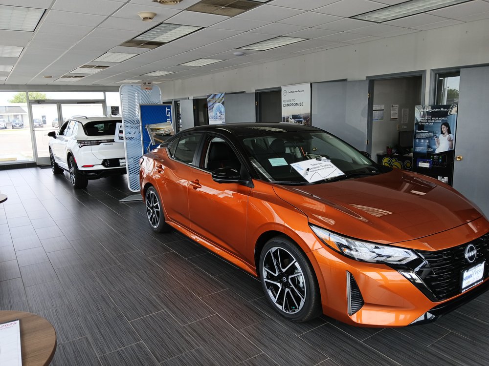 HAWK AUTO PERU - Updated November 2025 - 17 Photos - 3675 Frontage Rd ...