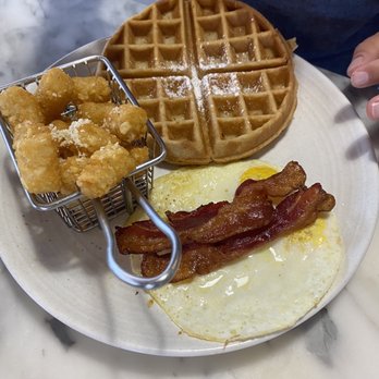 CRUST KITCHEN - Updated June 2024 - 684 Photos & 1094 Reviews - 1201 ...