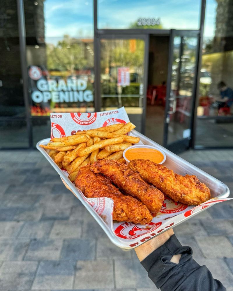 NASHVILLE HOT CHICKEN - Updated December 2025 - 67 Photos & 93 Reviews ...