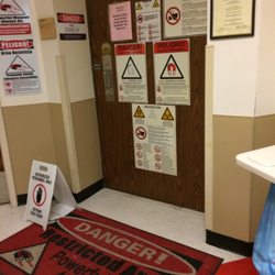 PROVIDENCE HOLY CROSS MEDICAL CENTER - 73 Photos & 255 Reviews - 15031 ...