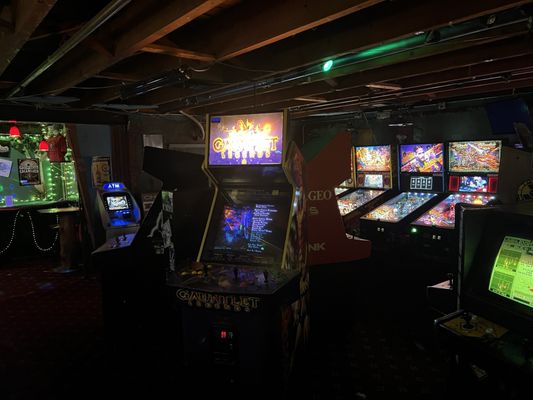 KOOT’S - Updated December 2025 - 170 Photos & 139 Reviews - 2435 ...