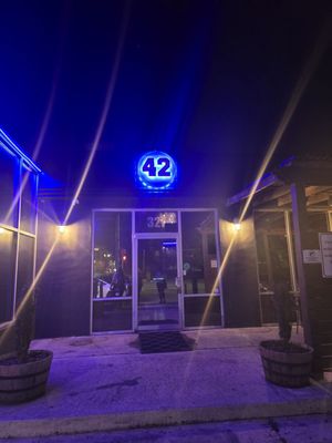 42 BAR AND GRILL - Updated July 2024 - 58 Photos & 12 Reviews - 327 ...