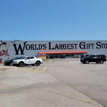 REDMON’S CANDY FACTORY - Updated January 2025 - 284 Photos & 117 ...