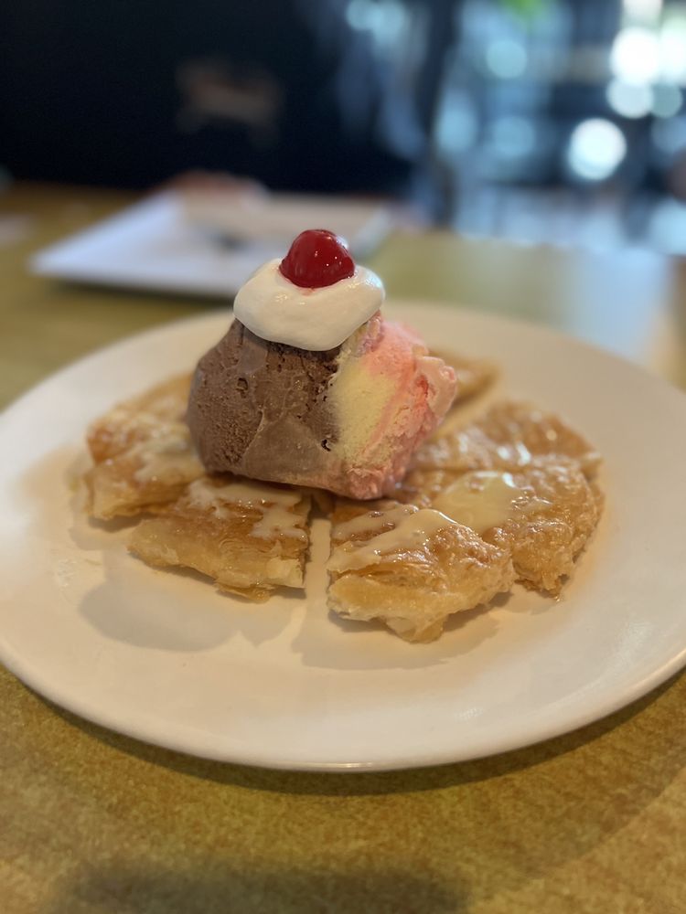 THE PADAEK - Updated December 2025 - 64 Photos & 48 Reviews - 120 S ...