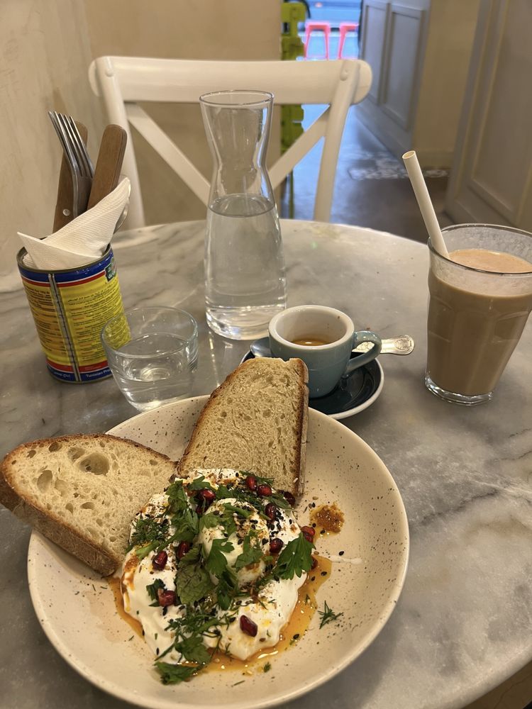 DEVOTIONS CAFÉ - Updated October 2025 - 5 Rue Ramey, Paris, France ...