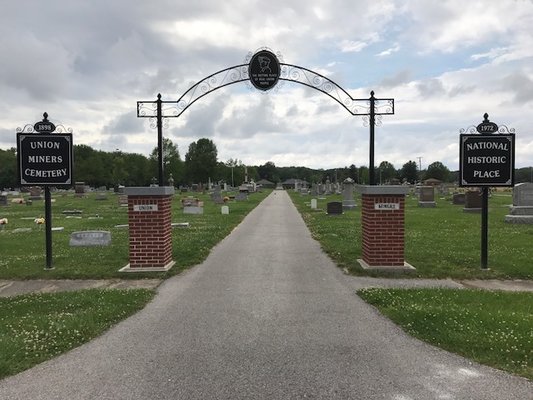MT OLIVE MONUMENT - Updated July 2025 - 209 S Poplar St, Mount Olive ...
