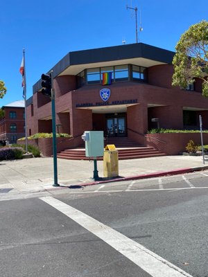 ALAMEDA POLICE DEPARTMENT - Updated December 2025 - 20 Photos & 67 ...