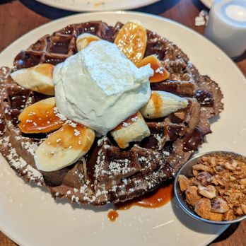 PLUMS CAFE - Updated June 2024 - 4110 Photos & 3142 Reviews - 369 E ...