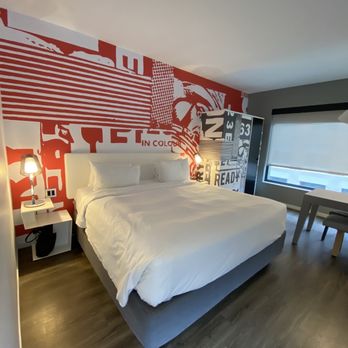 RADISSON RED MINNEAPOLIS DOWNTOWN - Updated October 2025 - 157 Photos ...