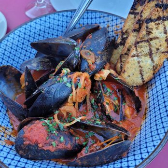 CHAIS DELACHAISE - Updated December 2024 - 167 Photos & 154 Reviews ...