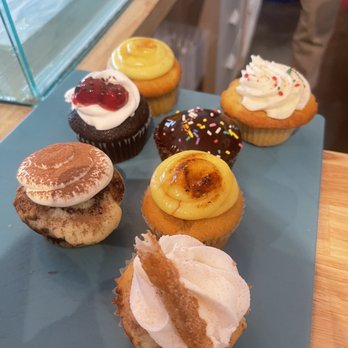 OH YEAH CAKES - 165 Photos & 98 Reviews - 713 S St Mary's St, San ...