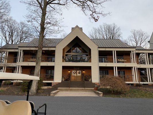 THE IRIS INN - 233 Photos & 138 Reviews - 191 Chinquapin Dr, Waynesboro ...