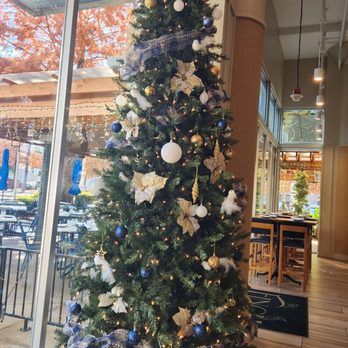 THE FINCH - Updated May 2025 - 317 Photos & 216 Reviews - 5307 East ...