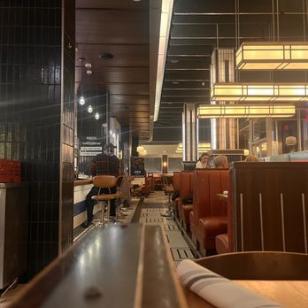 SILVER NEW AMERICAN BRASSERIE - Updated May 2025 - 822 Photos & 812 ...