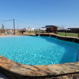 YELLOW ROSE RV RESORT - 55 Photos & 14 Reviews - 14445 White Settlement ...