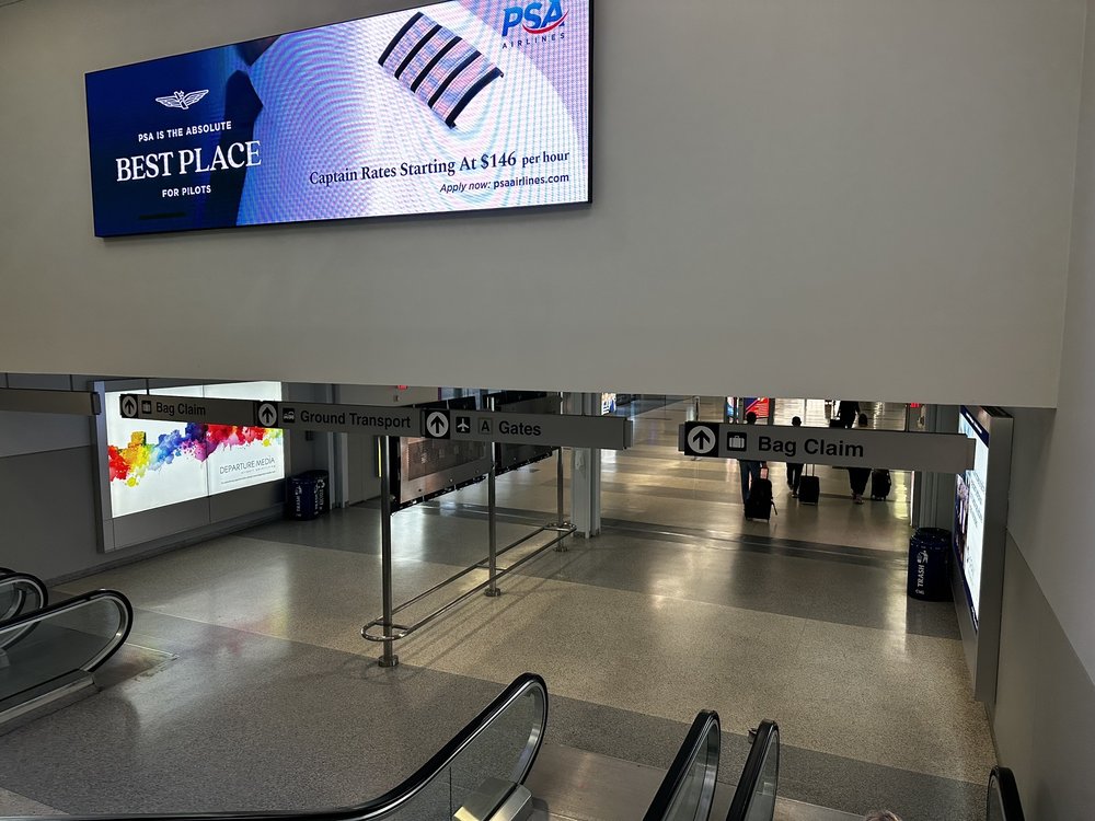 CINCINNATI/NORTHERN KENTUCKY INTERNATIONAL AIRPORT - CVG - Updated July 2024 - 947 Photos & 636 ...