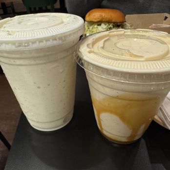 BIG MAX BURGER - Updated January 2026 - 104 Photos & 96 Reviews - 1935 ...