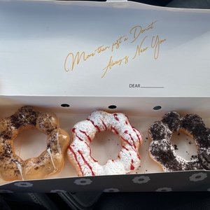 MOCHINUT EDMONDS - 115 Photos & 25 Reviews - Donuts - 22001 Hwy 99 ...