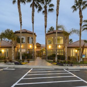 LEVANTE AT VALLEY VISTA - Updated October 2025 - 29 Photos - 7618 N ...