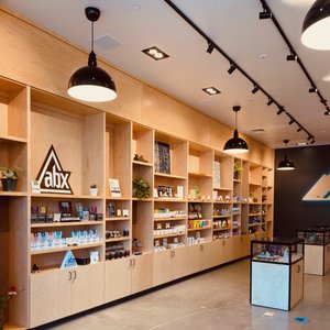 THE SWEET SPOT - SANTA ROSA - Updated April 2025 - 925 Piner Rd, Santa ...