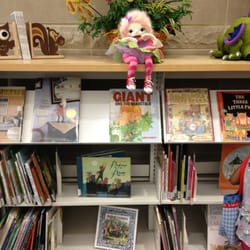 ELMHURST PUBLIC LIBRARY - 63 Photos & 80 Reviews - 125 S Prospect Ave ...