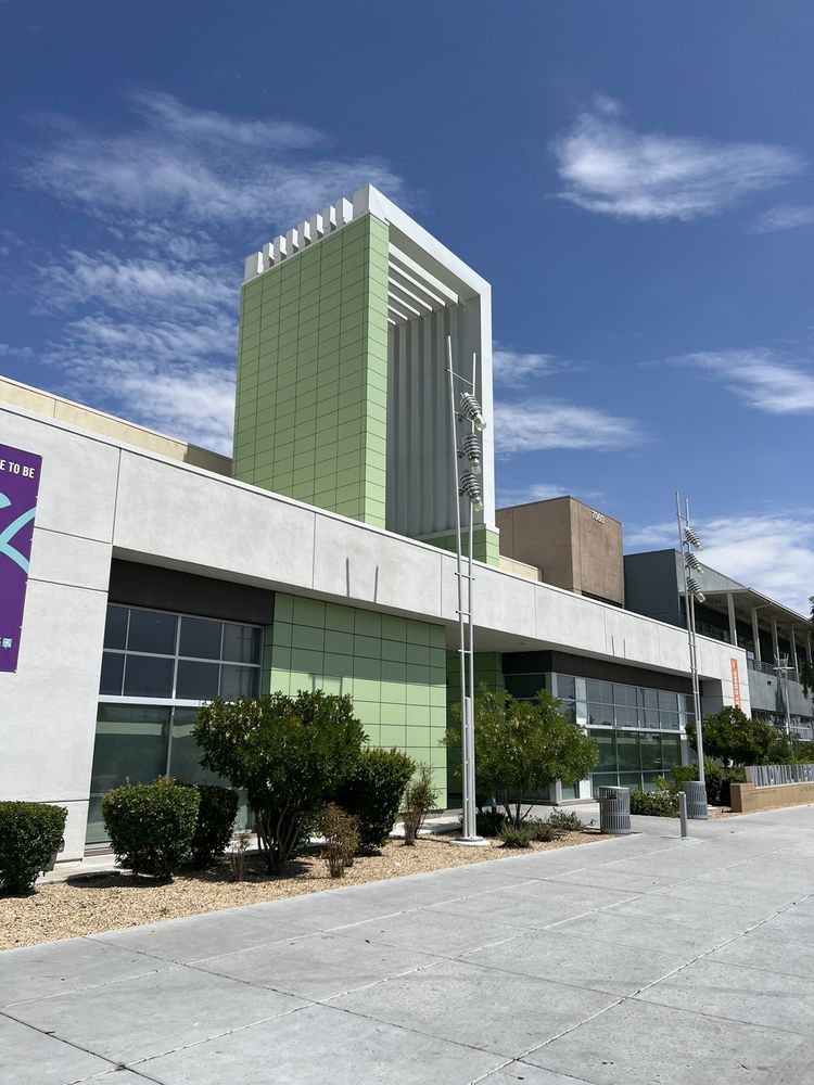 WINDMILL LIBRARY | 214 Photos & 159 Reviews | 7060 W Windmill Ln, Las ...