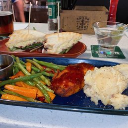 THREE BIRDS TAVERN - Updated December 2025 - 459 Photos & 578 Reviews ...