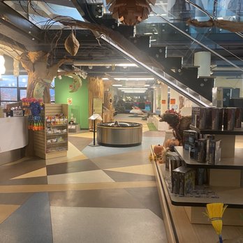 SCIENCE MUSEUM OF WESTERN VIRGINIA - Updated October 2025 - 48 Photos ...