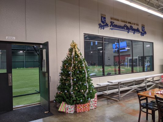 MAC N SEITZ BASEBALL & SOFTBALL - Updated May 2025 - 12 Photos - 13705 ...