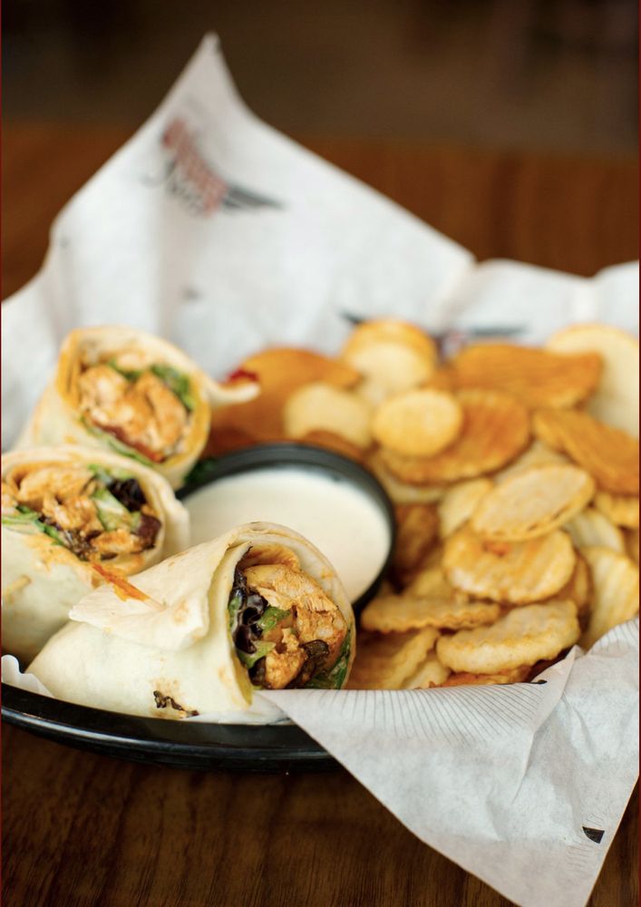 WING NUTZ - Updated July 2025 - 13 Photos & 56 Reviews - 1218 N Cyn Crk ...