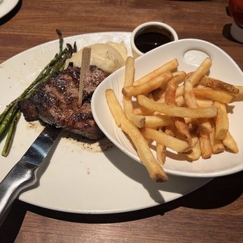 YARD HOUSE - Updated May 2024 - 887 Photos & 868 Reviews - 21001 N ...