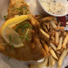 THREE ROSES TAVERN - Updated December 2025 - 50 Photos & 41 Reviews ...