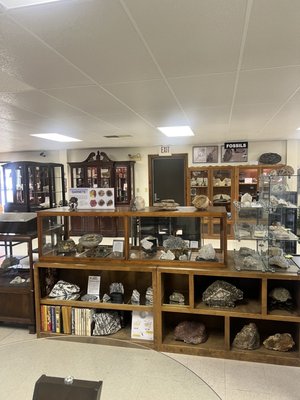 ROCK MUSEUM - Updated December 2025 - 37 Food Lion Rd, Scotland Neck ...