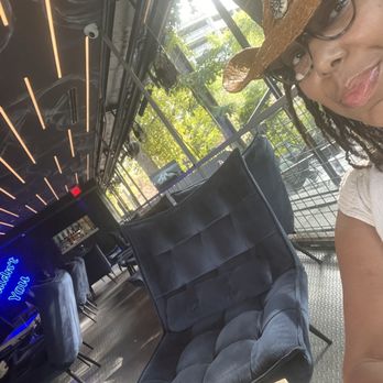 WEEZY’S - Updated December 2024 - 124 Photos & 52 Reviews - 200 Bennett ...