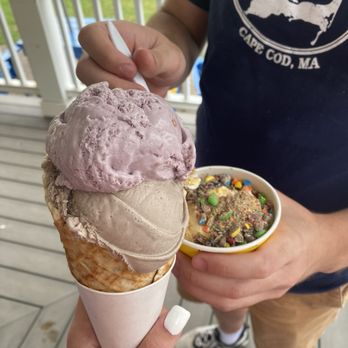 CAPE COD CREAMERY - Updated August 2025 - 150 Photos & 280 Reviews ...