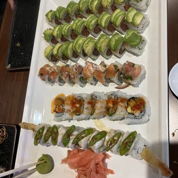 HOT SAKE SUSHI BAR & KITCHEN - Updated November 2024 - 75 Photos & 21 ...