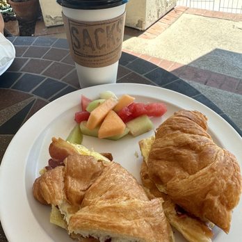 SACKS ON THE BEACH - Updated June 2025 - 434 Photos & 608 Reviews ...