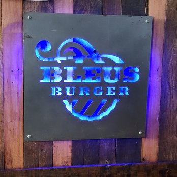 BLEUS BURGER - Updated July 2024 - 146 Photos & 174 Reviews - 3800 Gulf ...