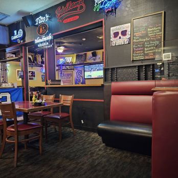 GASLAMP BAR & GRILL - Updated May 2025 - 162 Photos & 275 Reviews ...