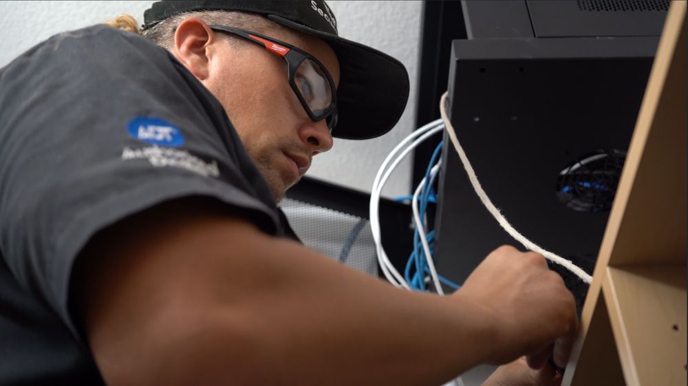 THE HOME SECURITY EXPERTS - Updated July 2024 - 43 Photos & 74 Reviews ...