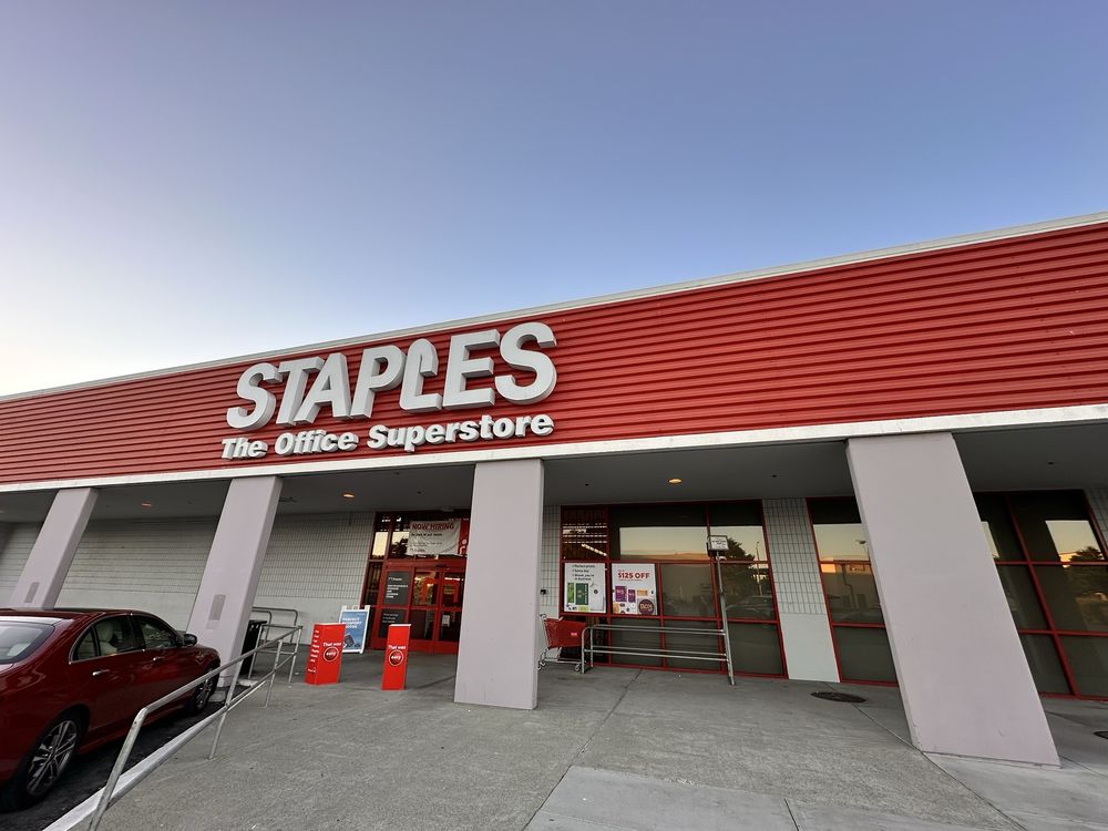 STAPLES - Updated April 2026 - 35 Photos & 173 Reviews - 470 Noor Ave ...