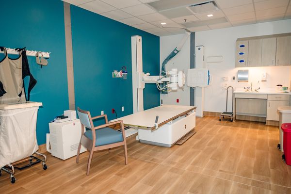 LEGACY ER & URGENT CARE - Updated December 2025 - 16 Photos - 211 W ...